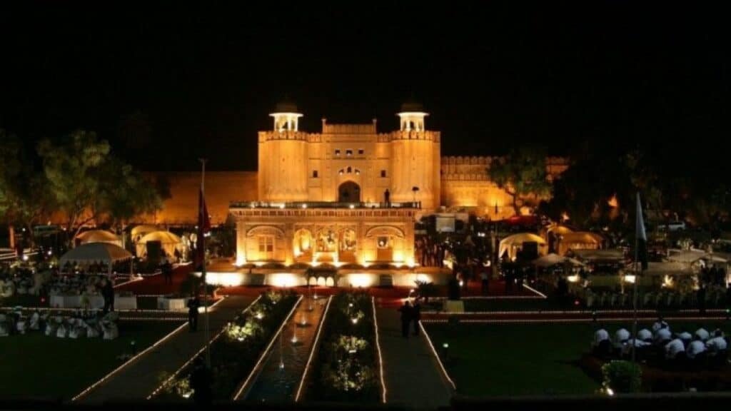 5 Historical Places In Lahore - Neemopani